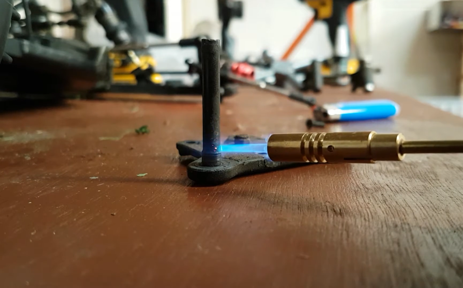 How to Remove Screws With Loctite? - ToolsProfy