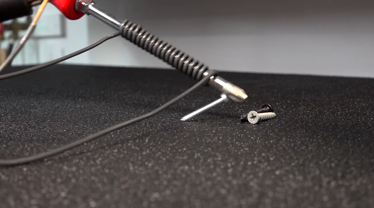 How to Demagnetize a Screwdriver? - ToolsProfy