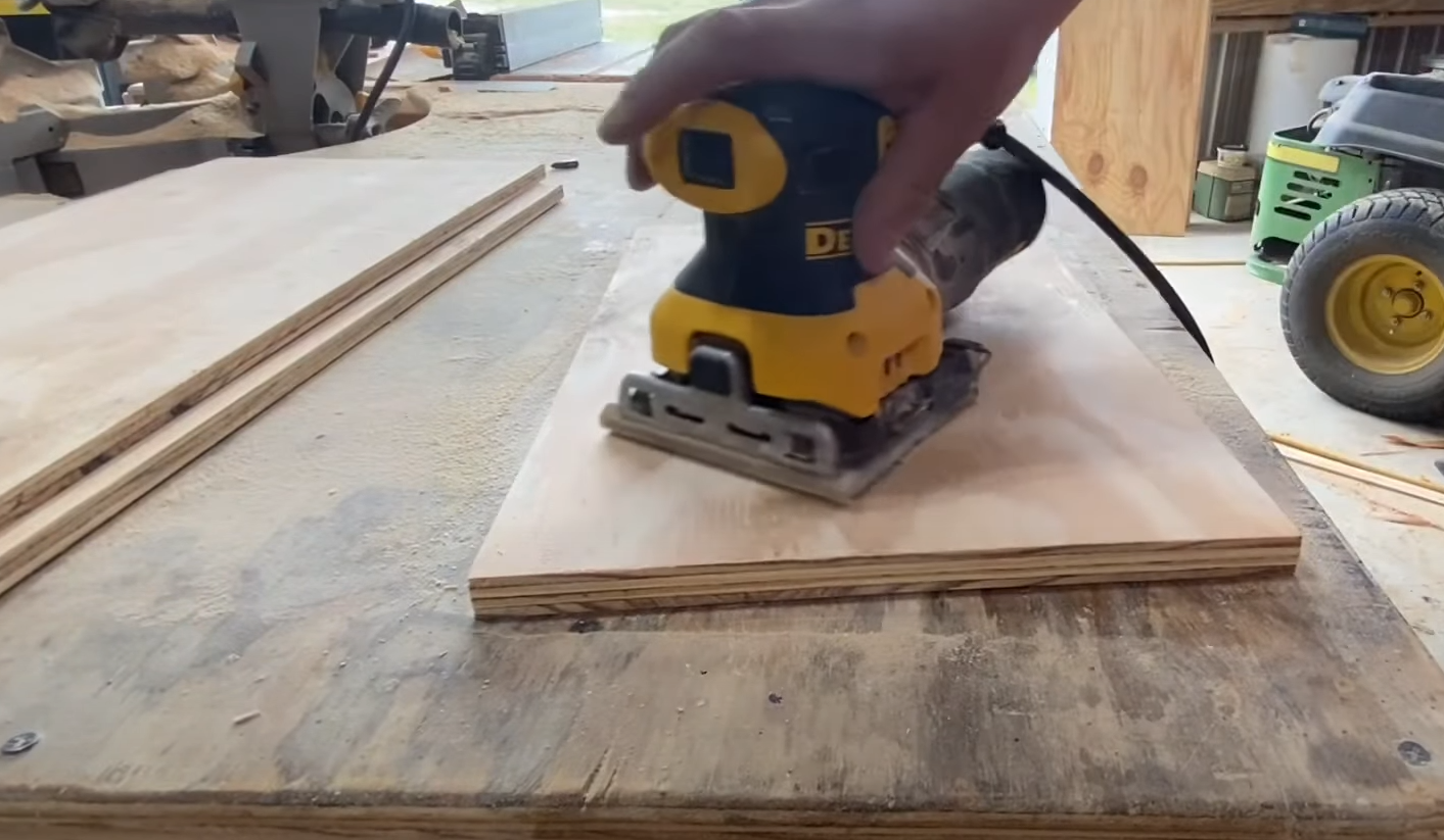 How to Use a Palm Sander? - ToolsProfy