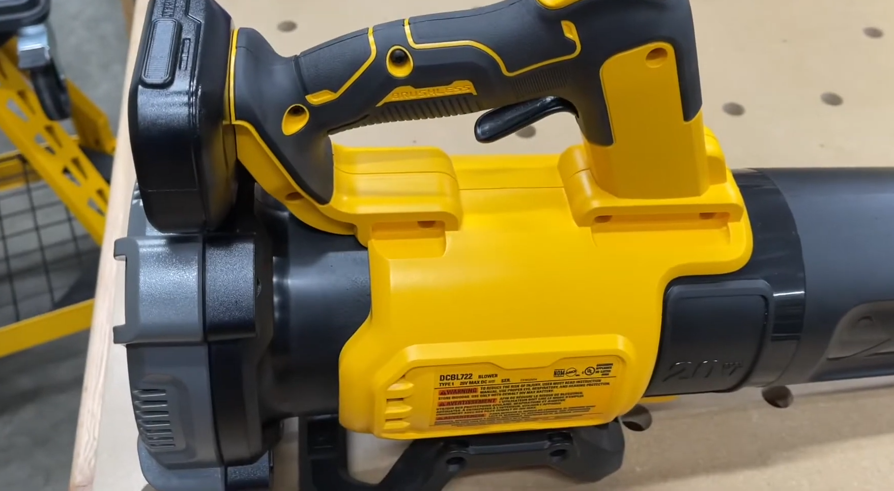 DeWalt 20V Blower Problems - ToolsProfy