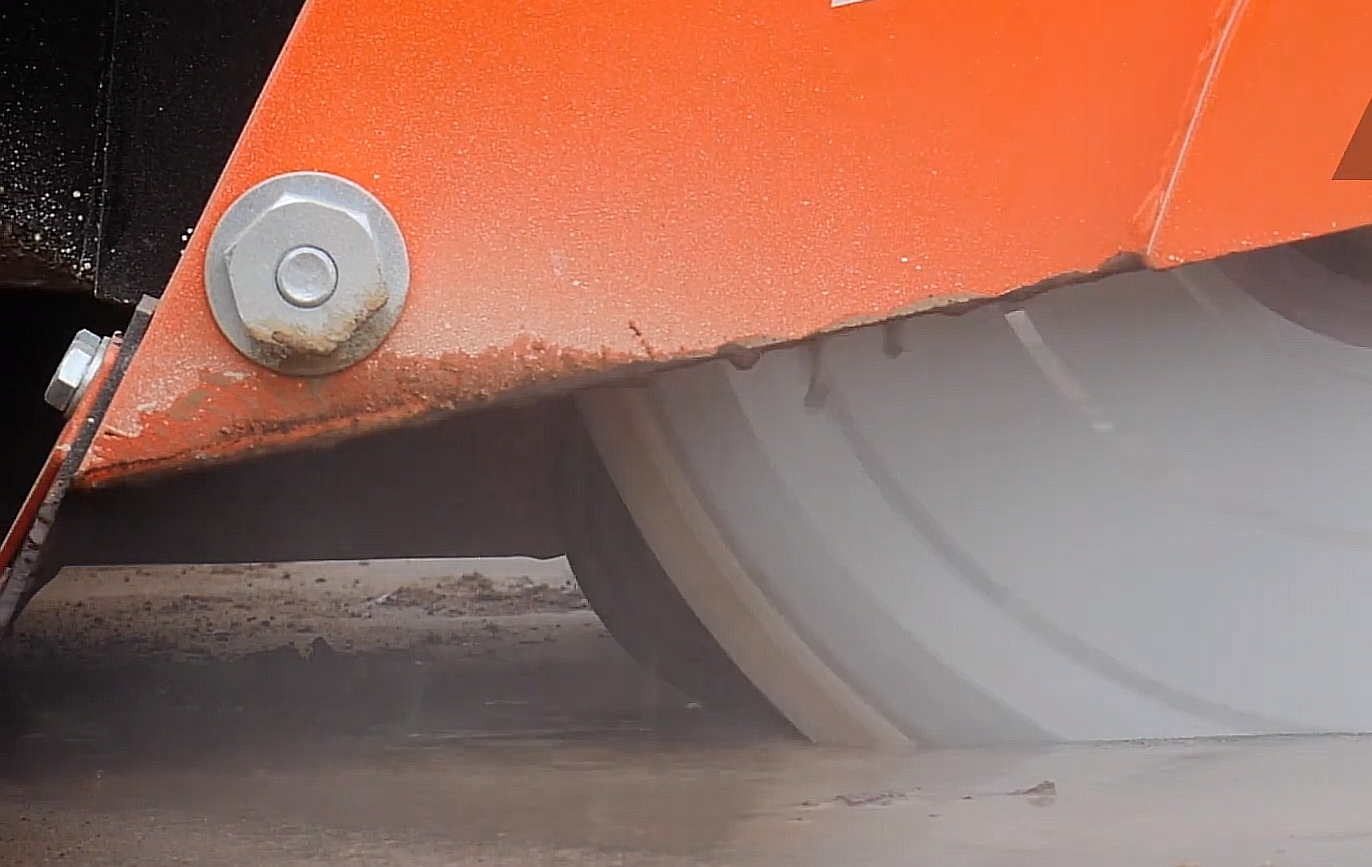 How to Cut Asphalt Without a Saw? - ToolsProfy