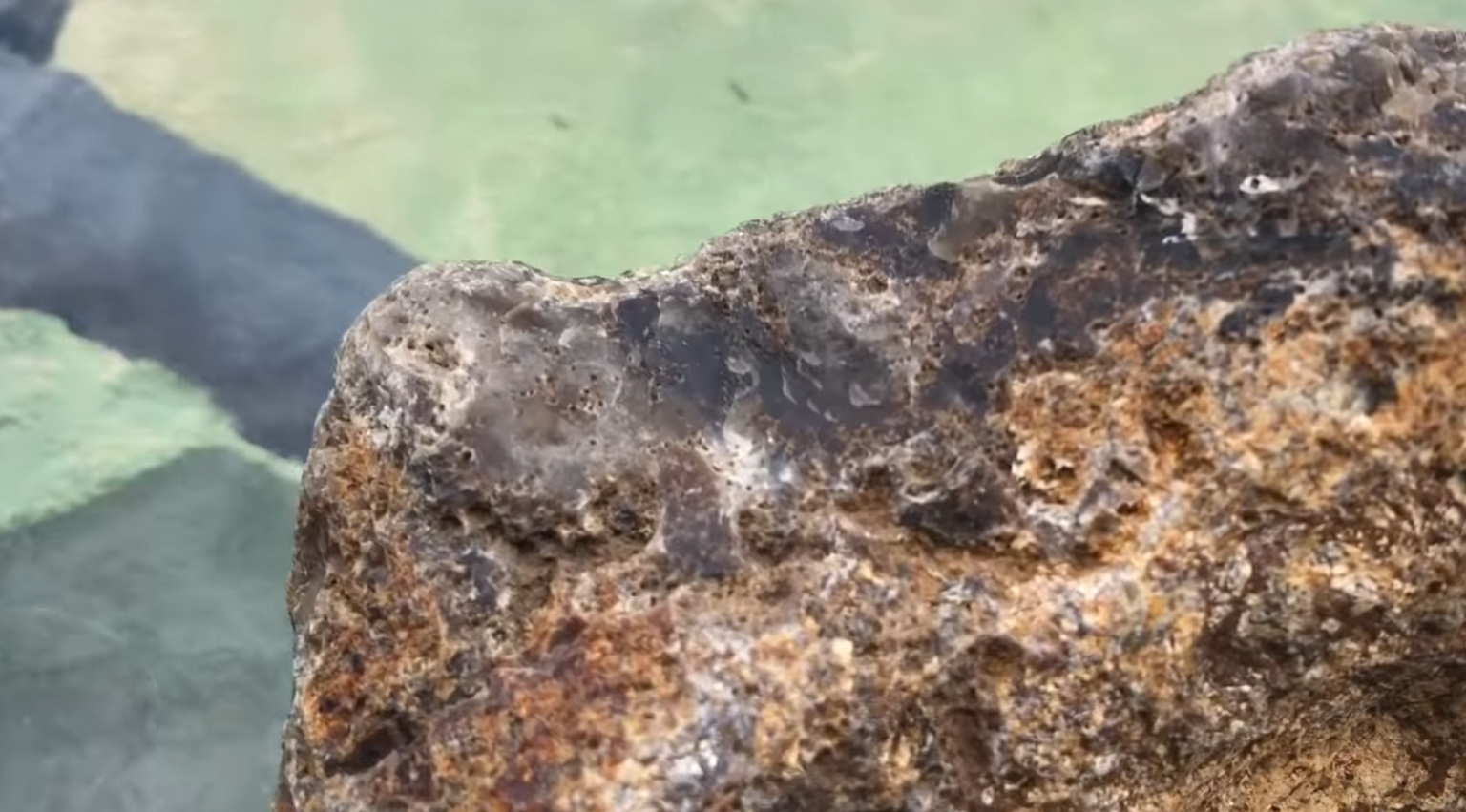 How to Cut Rocks Without a Saw? - ToolsProfy