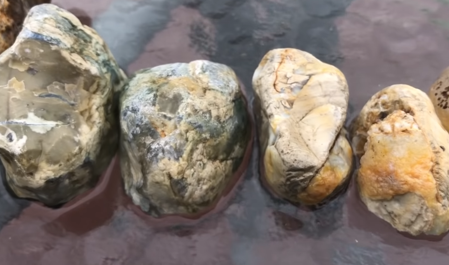 How to Cut Rocks Without a Saw? - ToolsProfy