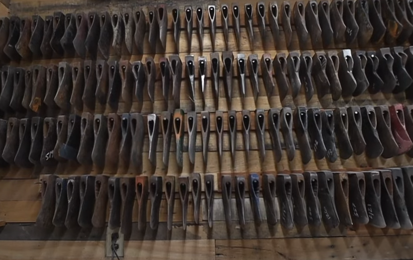 How to Identify a Collins Axe? - ToolsProfy