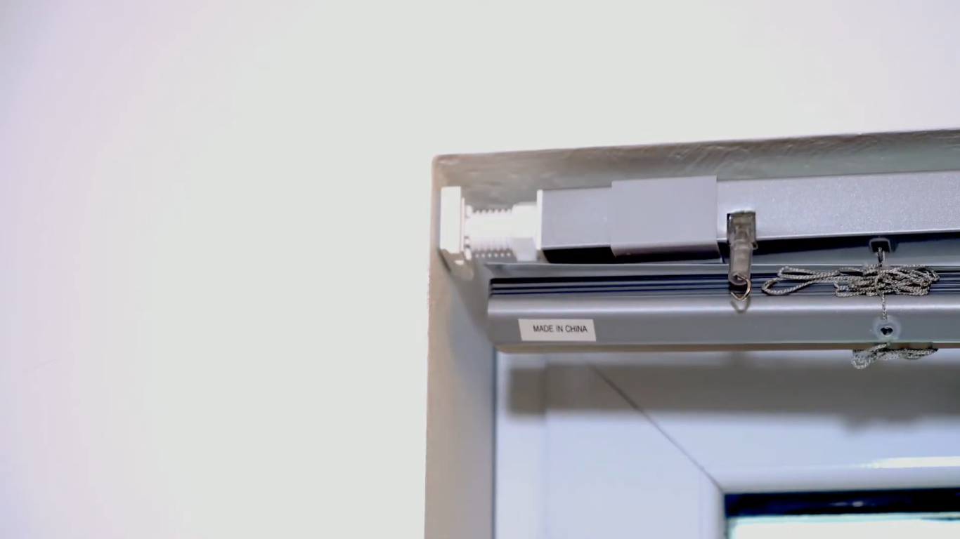 How to Install Window Blinds Without Drilling? - ToolsProfy