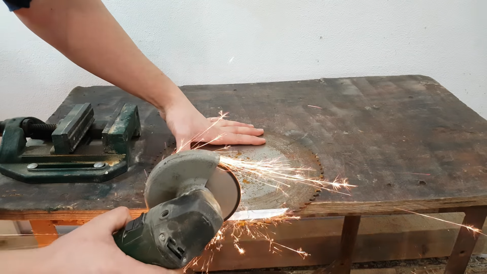 How to Make a Carving Knife From a Sawzall Blade? - ToolsProfy
