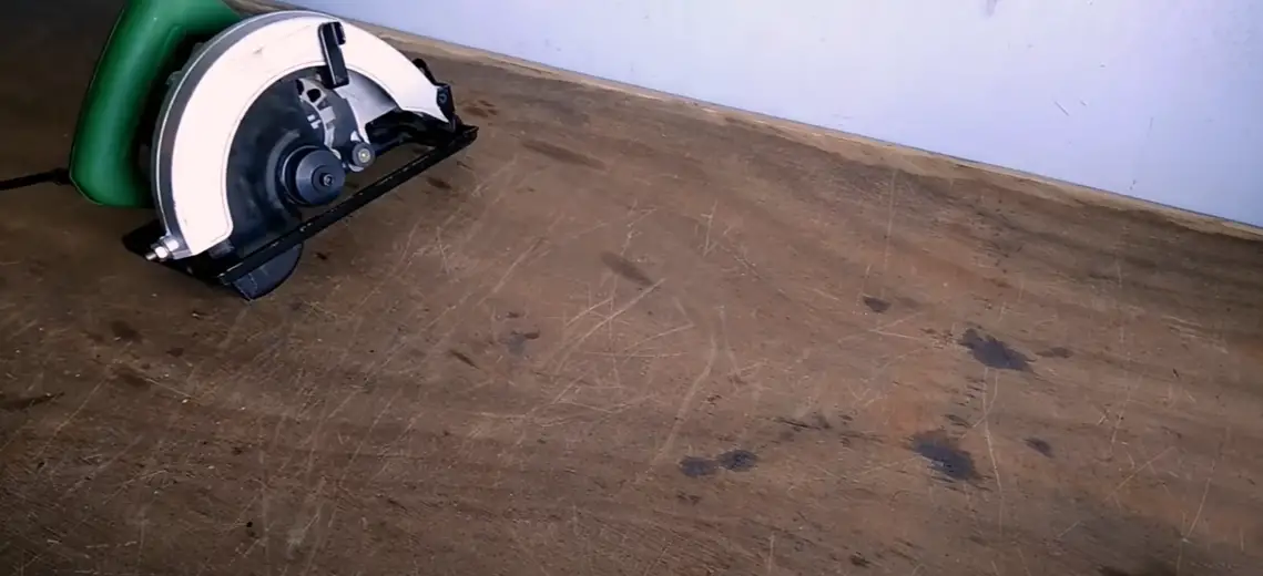 How to Use a Circular Saw Without a Table? - ToolsProfy