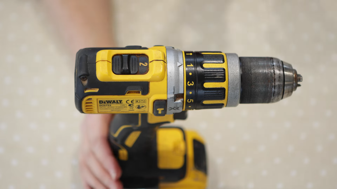 How to Use a Cordless Drill? - ToolsProfy