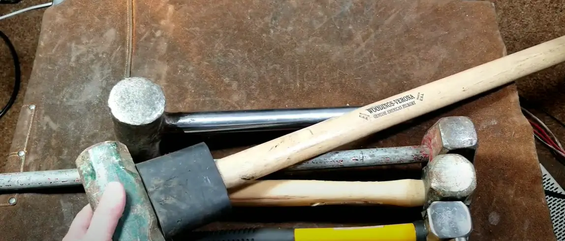 Sledge Hammer vs. Mallet: What’s the Difference? - ToolsProfy