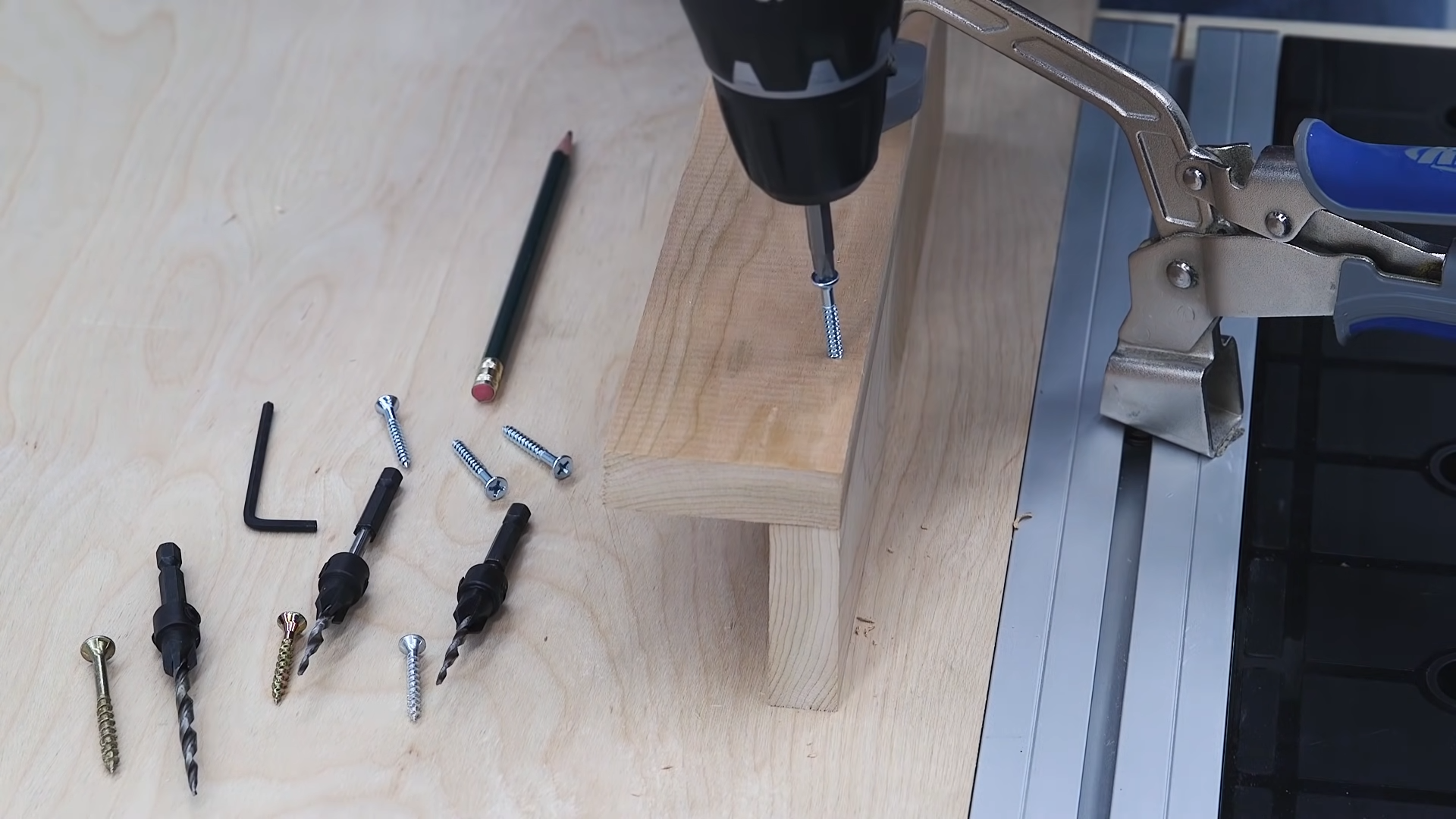 How to Countersink Screws? - ToolsProfy
