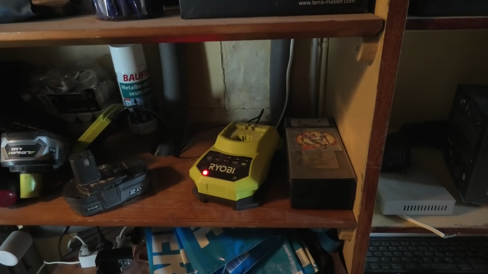Ryobi 18V Battery Not Charging: How to Fix? - ToolsProfy