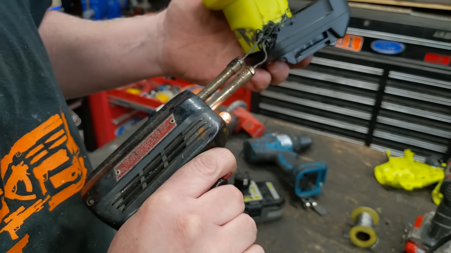 What Batteries Are Compatible With Hart Tools? - ToolsProfy